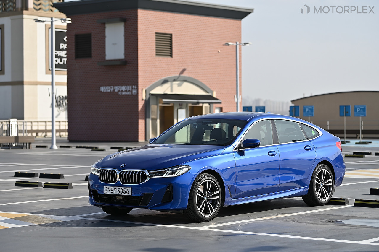bmw 6gt 차 멋지네요. 그리고 무쟈게 비싸기도 하고. : MLBPARK