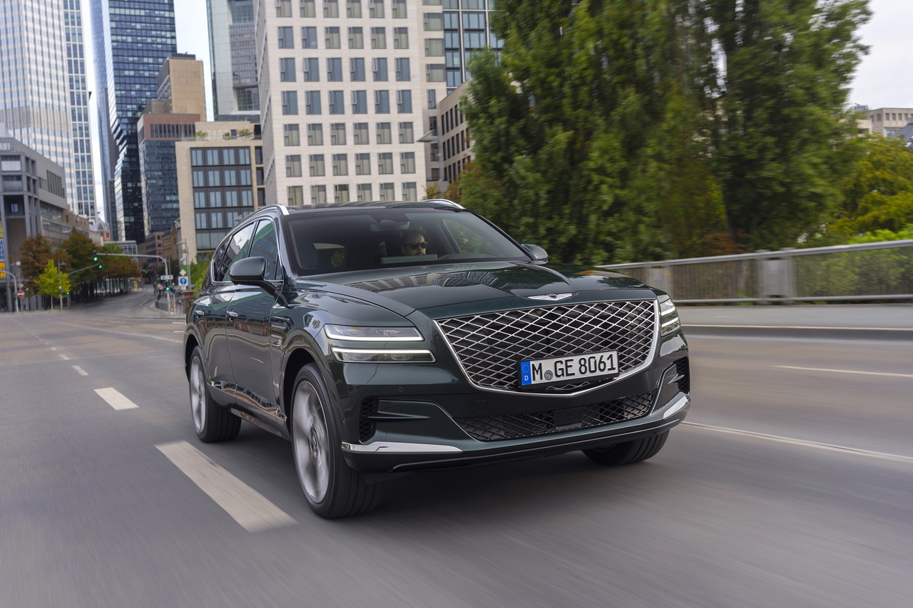 유럽 진출 선언한 제네시스, G80 & GV80 먼저 출시