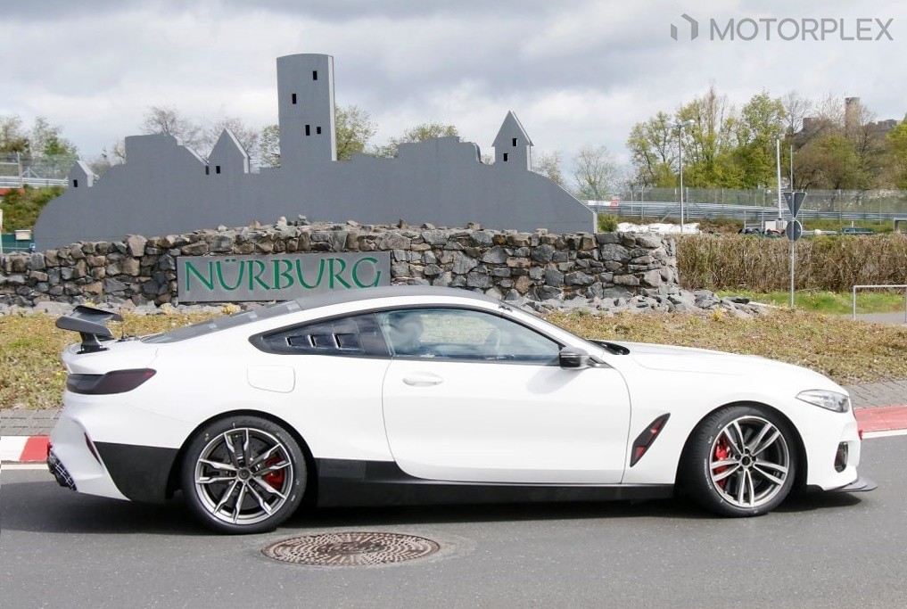BMW M8 CSL 스파이샷 포착, 모터팬 기대감 최고조