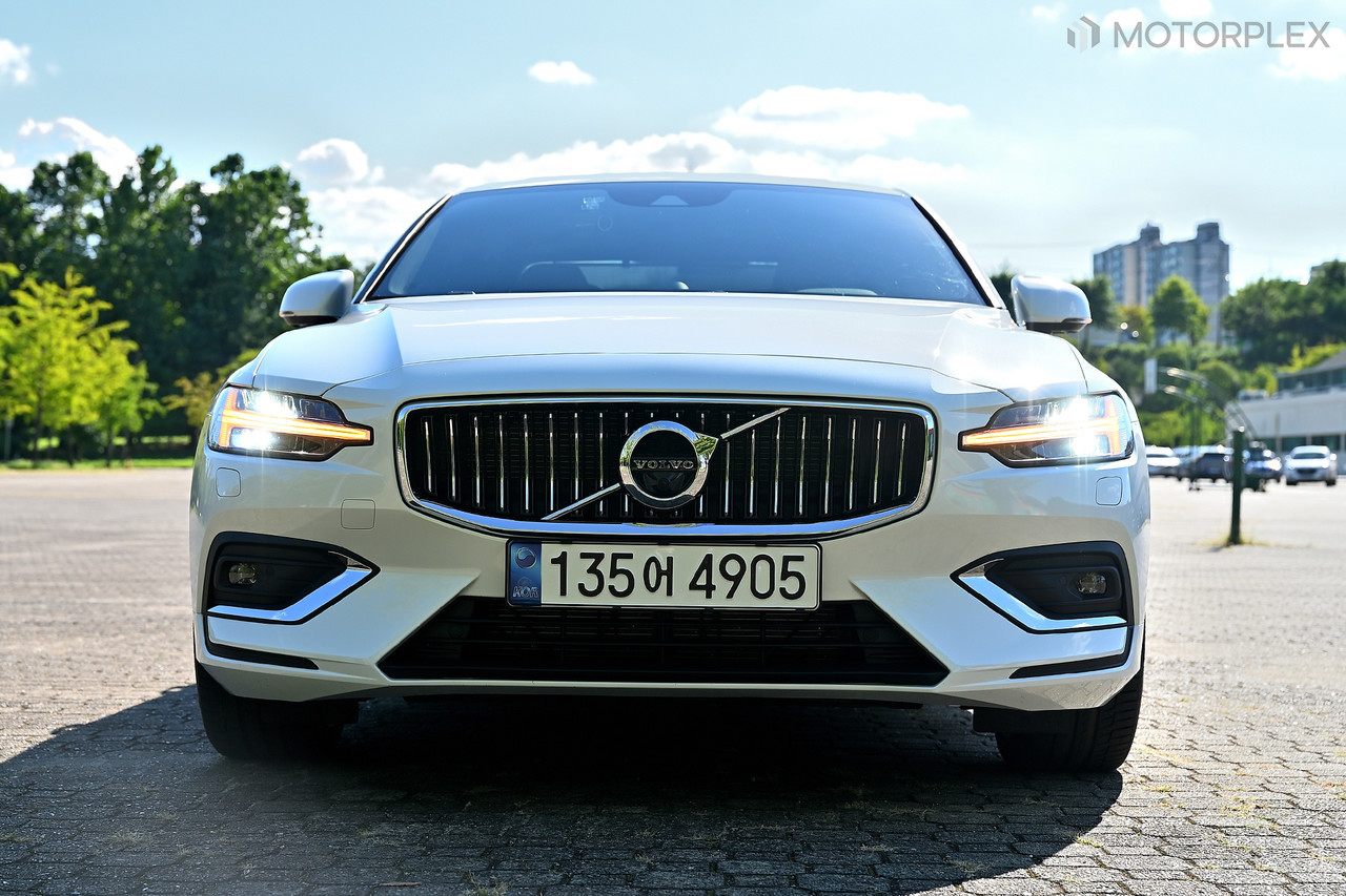 [모플시승] 곁에 오래 두고 싶은 패밀리 세단, 볼보 S60 B5