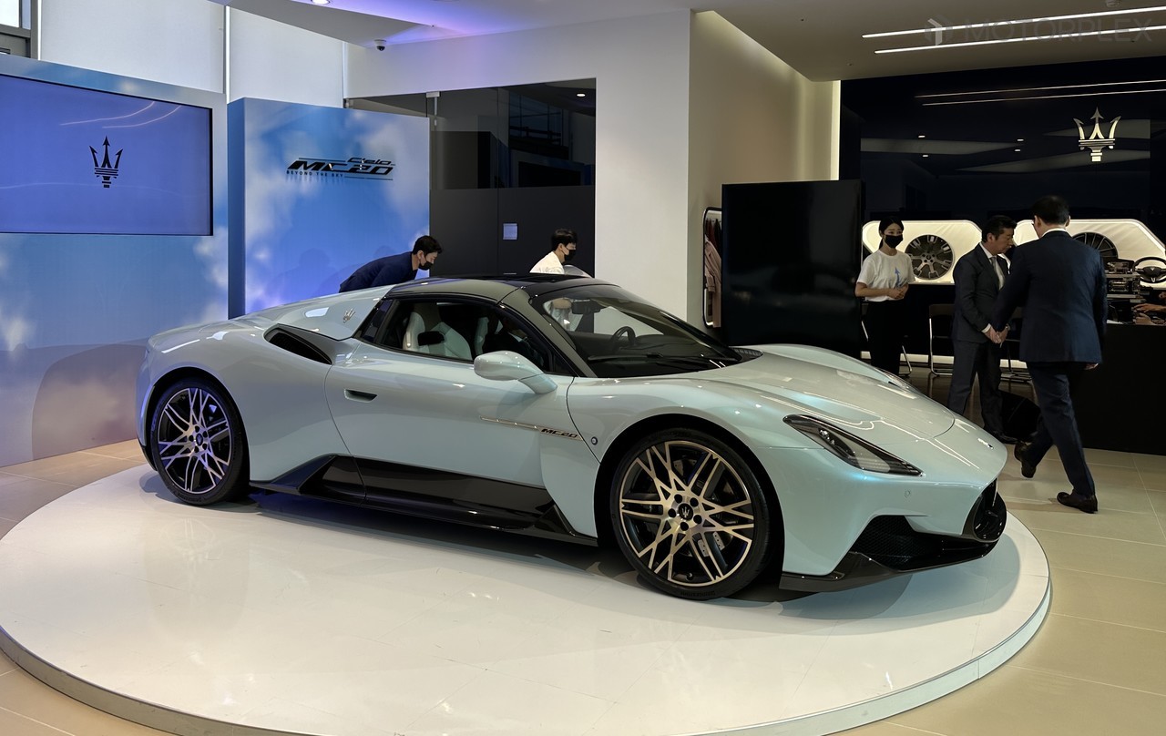 [모플포토] 마세라티 MC20 첼로, 국내 배정한 5대 완판