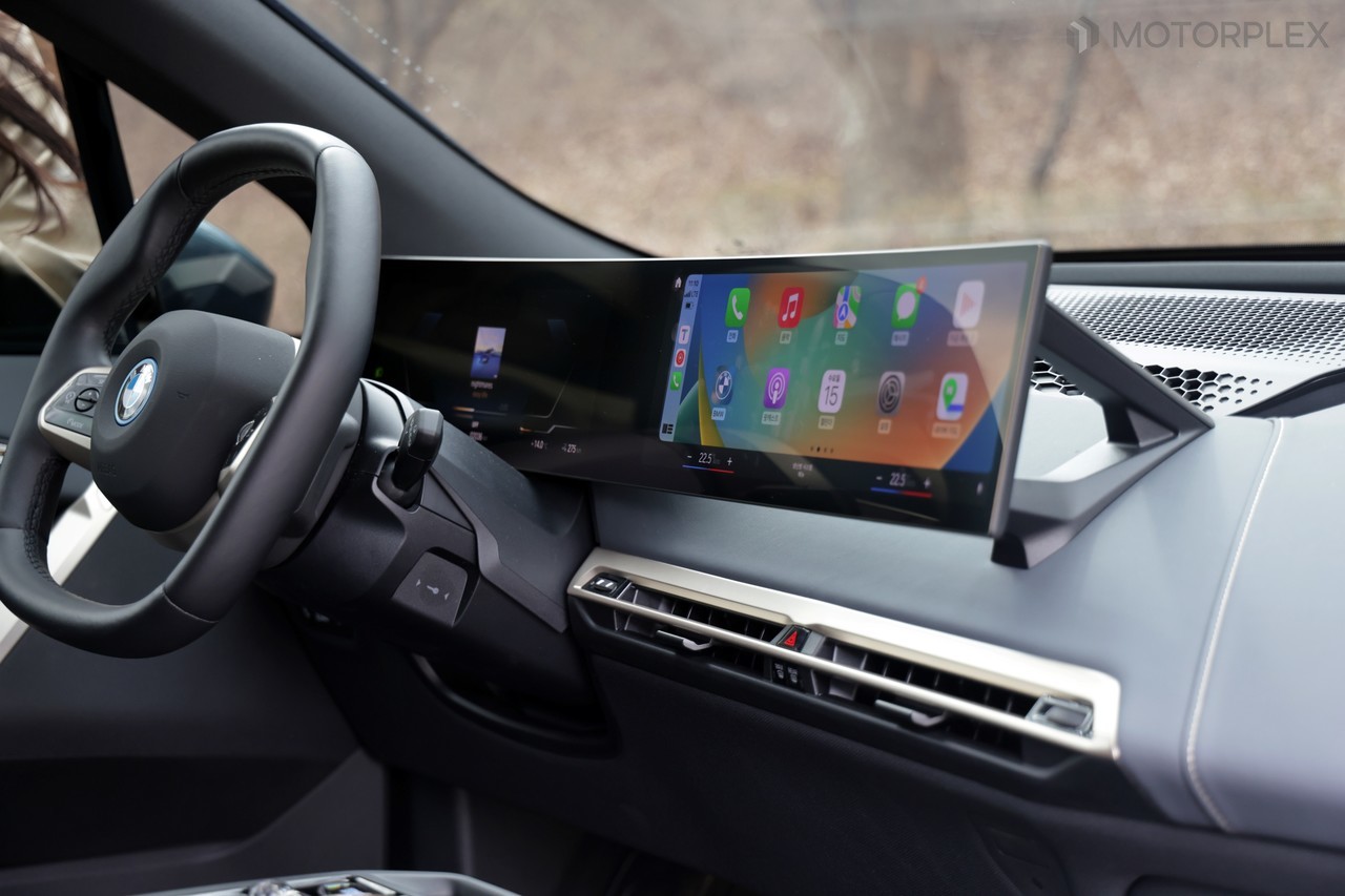 [모플시승] BMW iX xDrive 50, '미래를 담은 그릇’