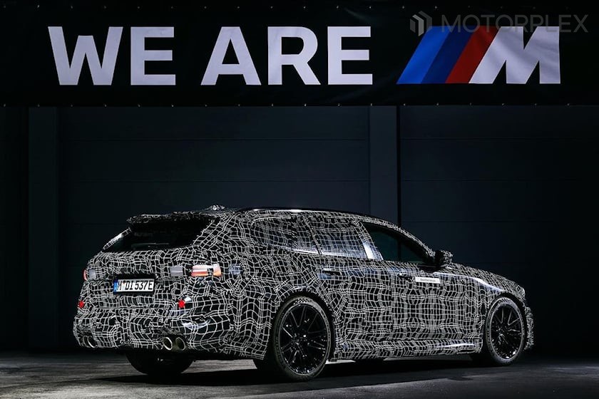 BMW, M5 투어링 개발 공개... ‘V8 PHEV, 748마력’