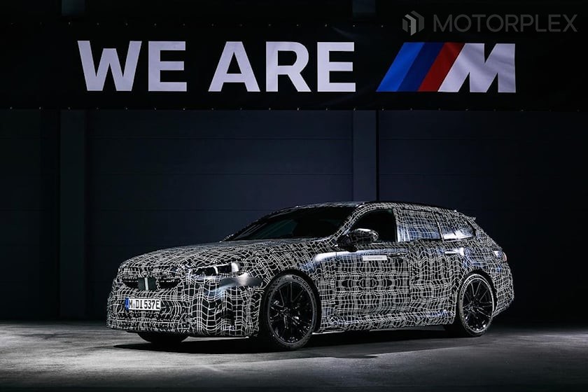 BMW, M5 투어링 개발 공개... ‘V8 PHEV, 748마력’