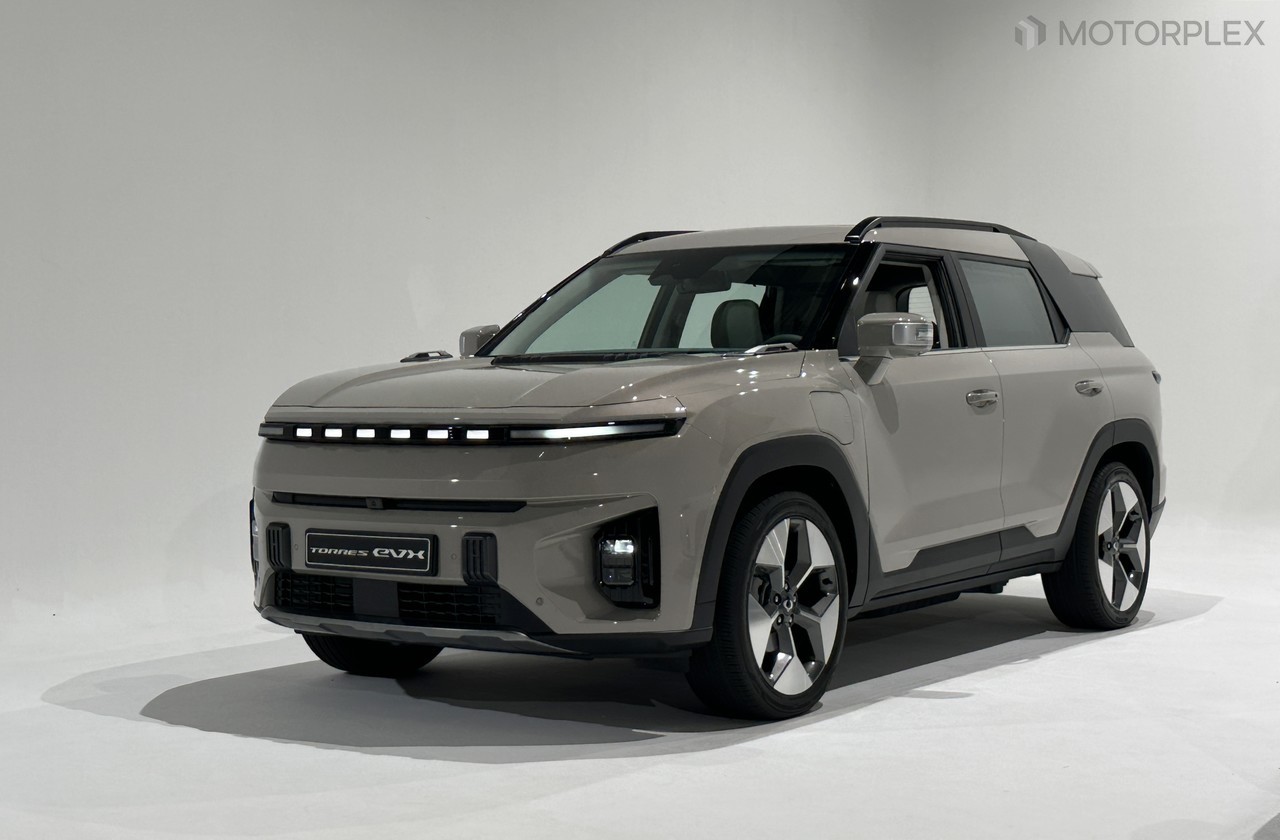 KG 모빌리티 토레스 EVX 출시, ‘보급형 전기차 왔다’