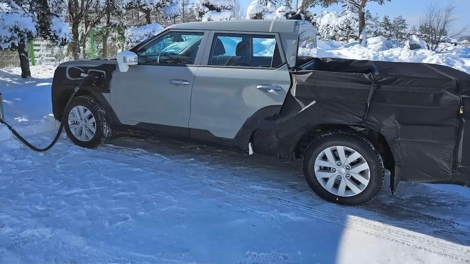 KGM 토레스 픽업트럭 포착, 전기트럭 신기원 이룰까?