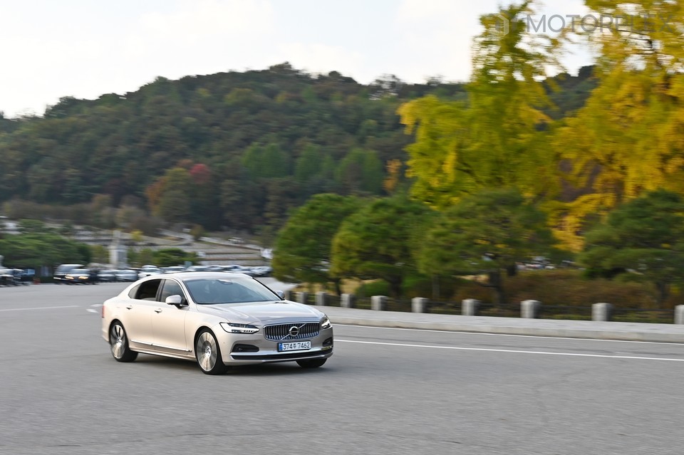 [모플시승] 볼보 S90 B6, 잊어버린 패밀리 세단의 원석