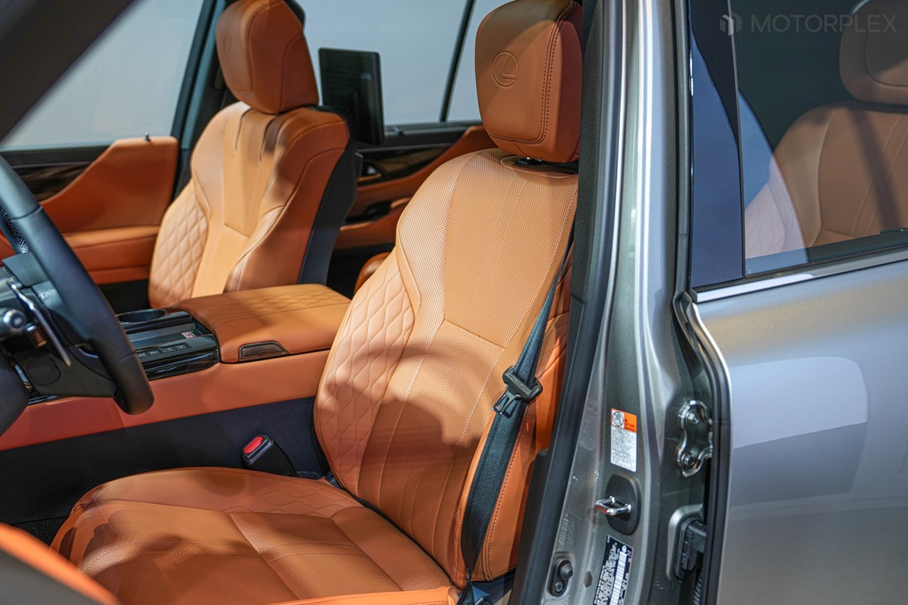 [모플포토] '한국은 처음이지?', 렉서스 LX 700h 국내 출시