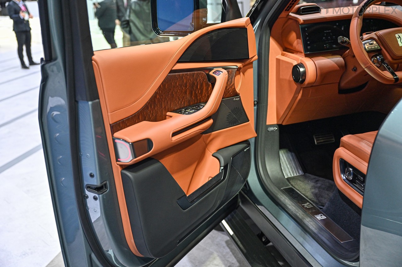 [25서울모빌리티쇼] 양왕 U8 & U9 전시, '고급감 듬뿍 담은 디자인'